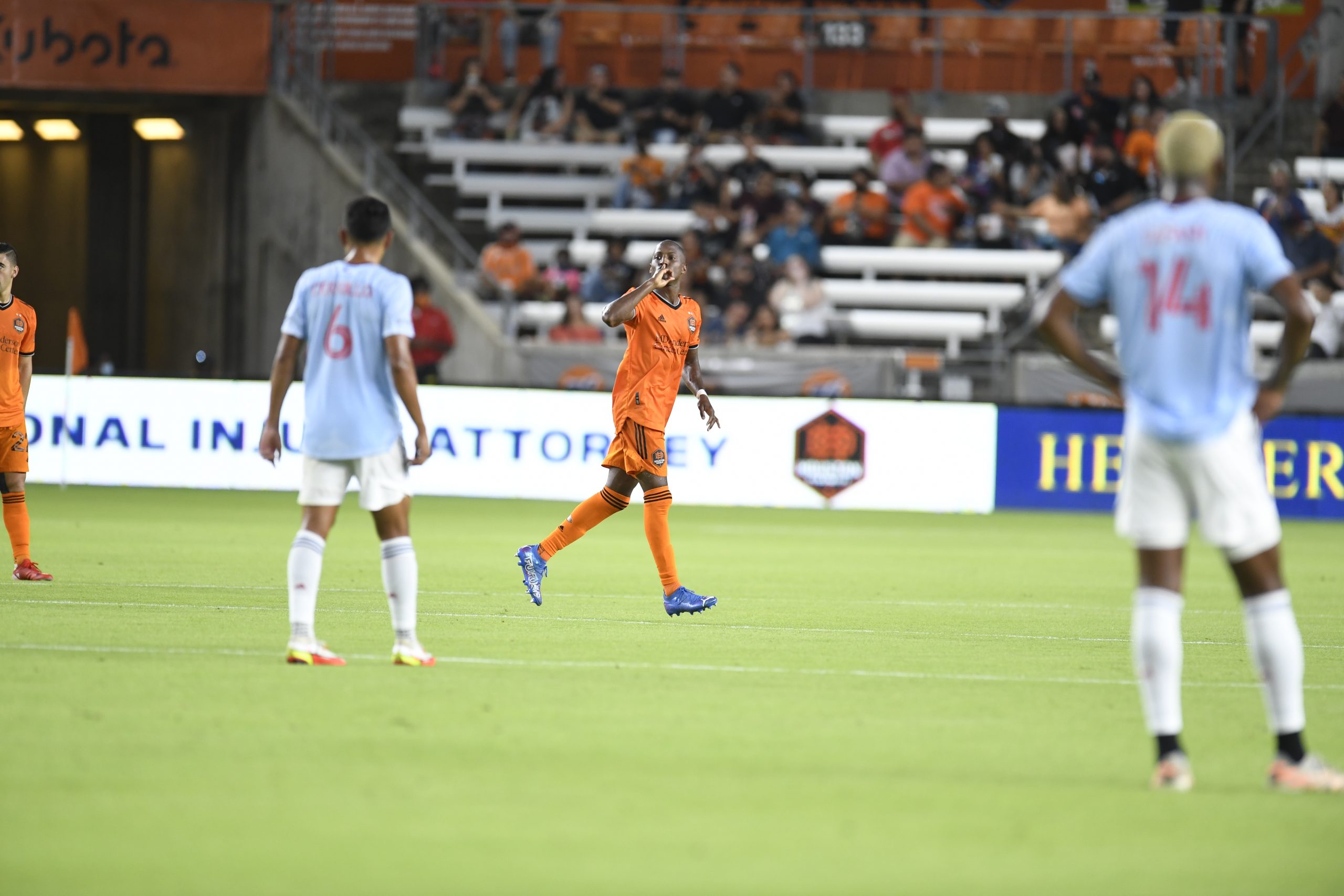 A Drab Texas Derby sees Dallas and Houston split the points again - 3rd ...